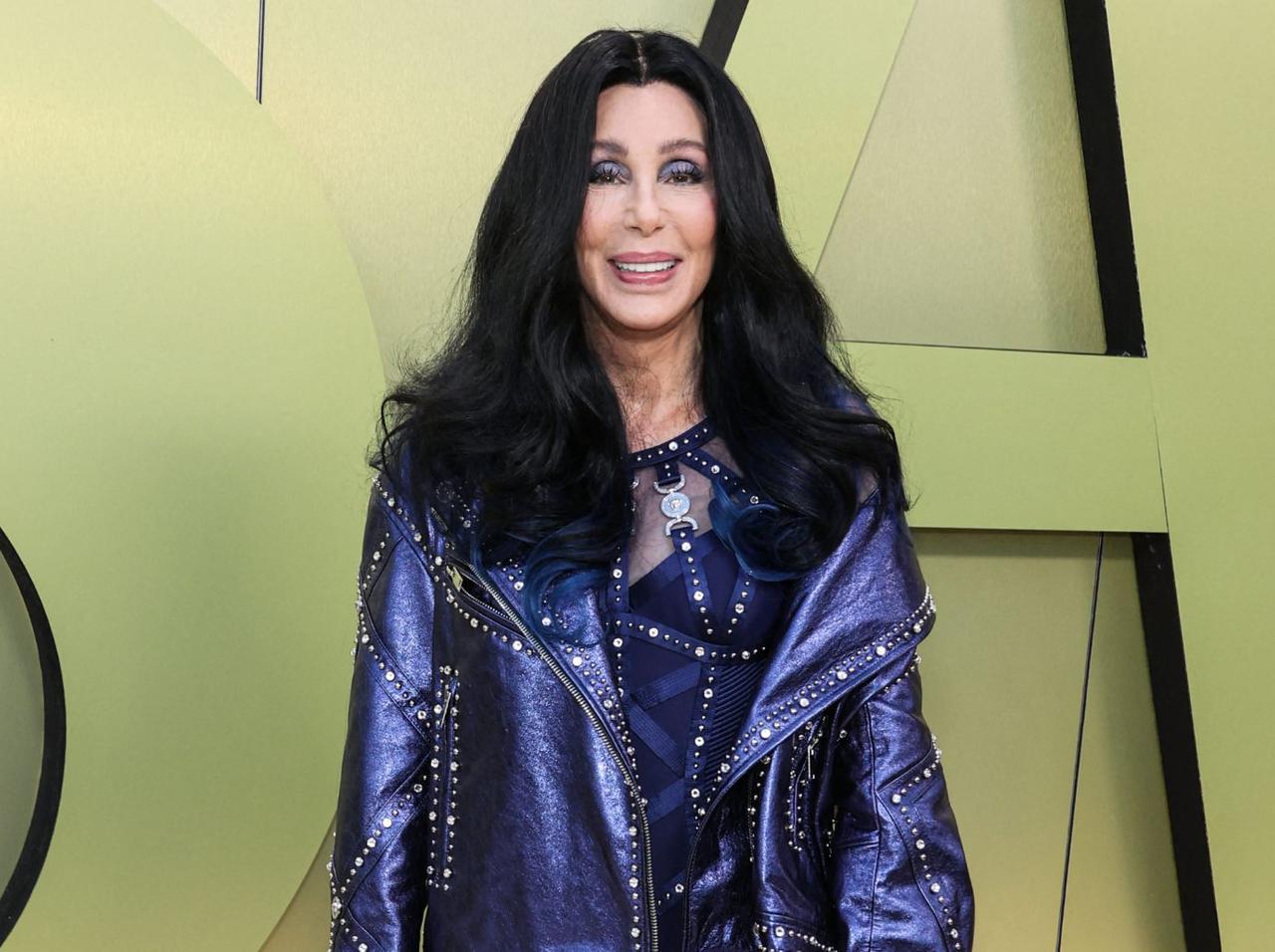 Paul Giamatti & Cher Have Been Playing Phone Tag For Years