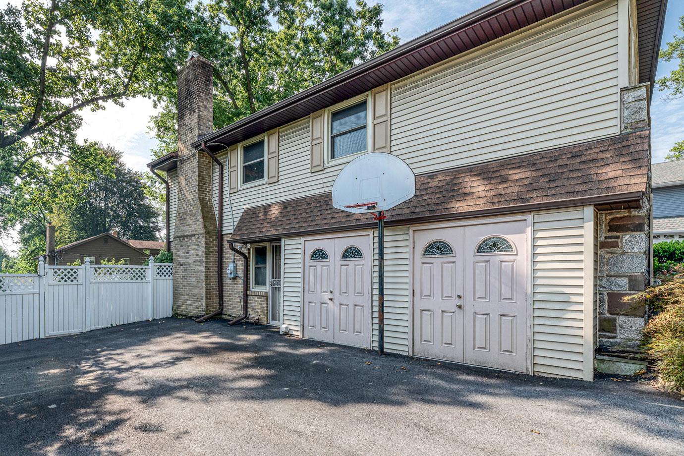 NBA Legend Kobe Bryant's Childhood Home Is Up For Sale - Look Inside