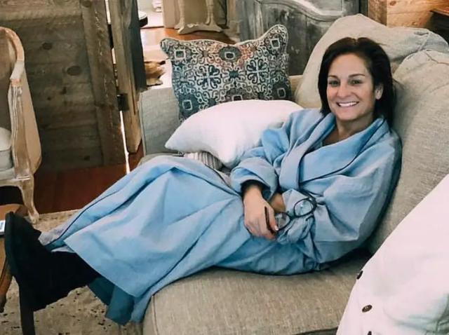 Mary Lou Retton Is With Family As She 'Slowly Recovers' From Pneumonia