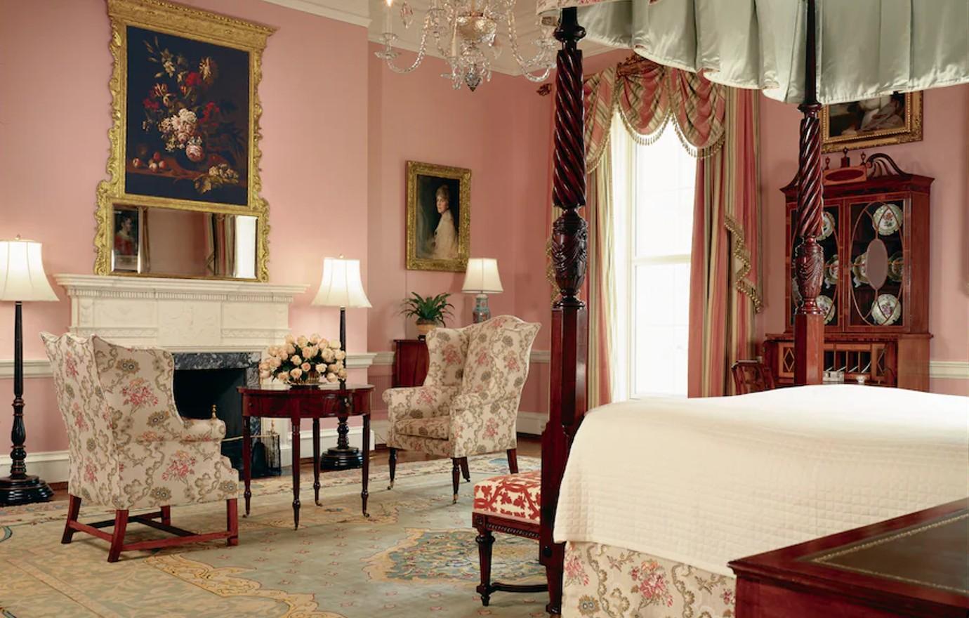 First Look At The White House Redesigned By Melania Trump: Photos