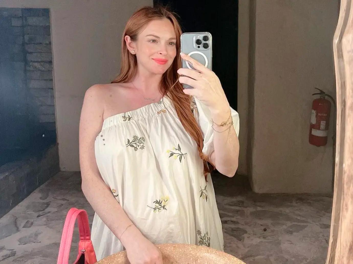 Lindsay Lohan Flaunts Growing Baby Bump As She Shows Off Cute Nursery