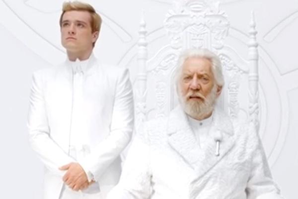 It's Here! Watch The Very First Trailer for The Hunger Games ...