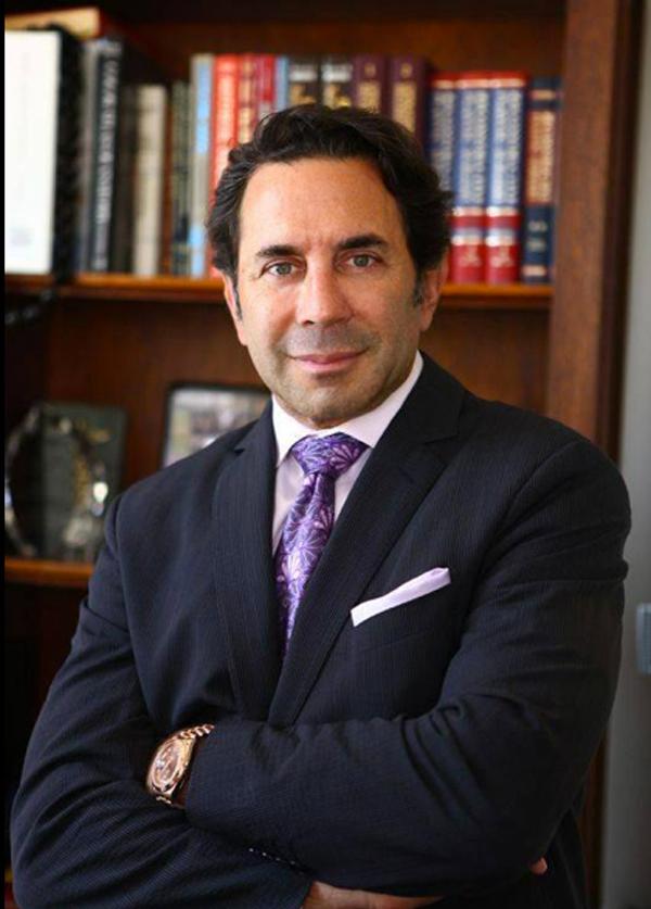 Botched's Dr. Paul Nassif Reveals What to Look For in a Plastic Surgeon