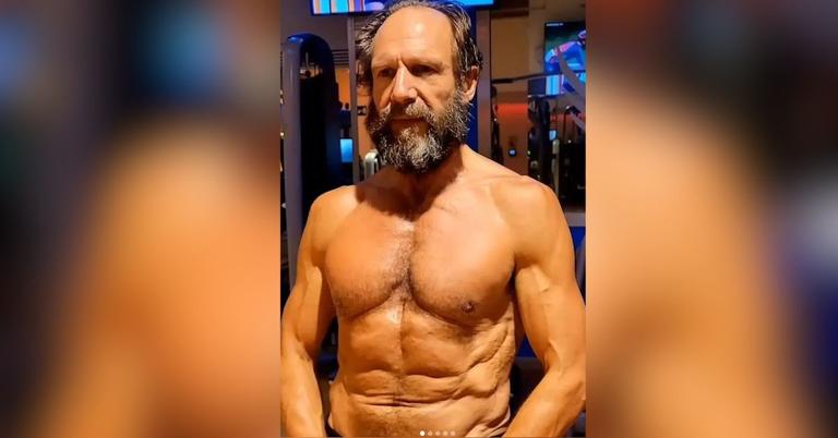 Ralph Fiennes Shows Off Ripped Body For ‘The Return’