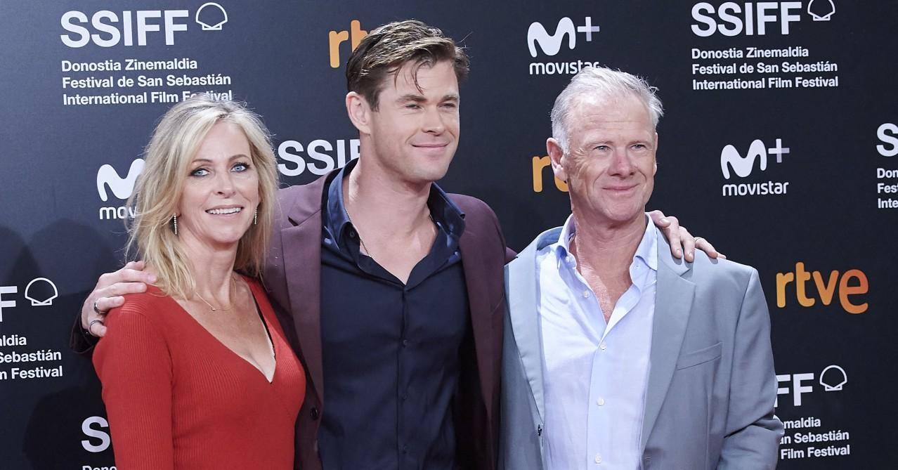 Chris Hemsworth Emotionally Reveals Father Carries Alzheimer's Gene