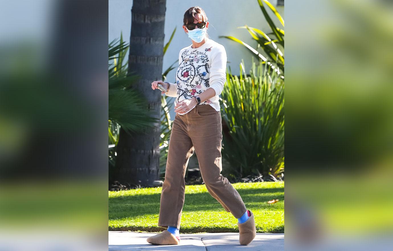 Jennifer Garner Picks Up Son Samuel From School: Pics