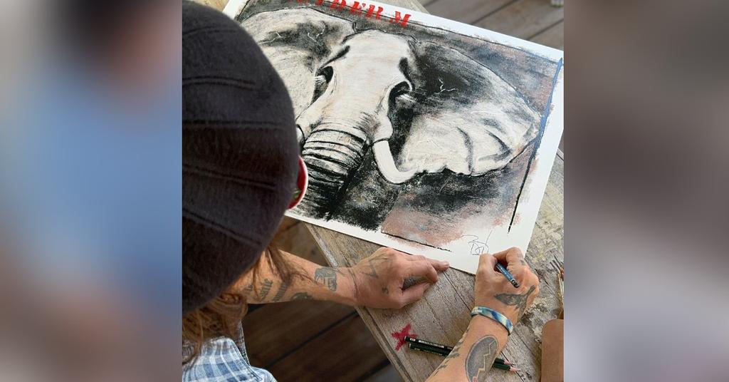 Johnny Depp Earns Praise For Showing Off His Impressive Artwork