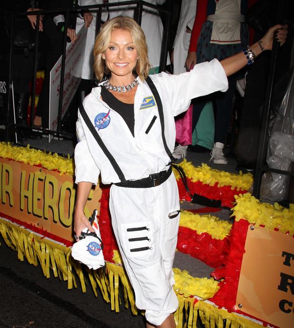 OK! Quick Pics: Kelly Ripa Rocks Yet Another Halloween Costume, Hayden ...