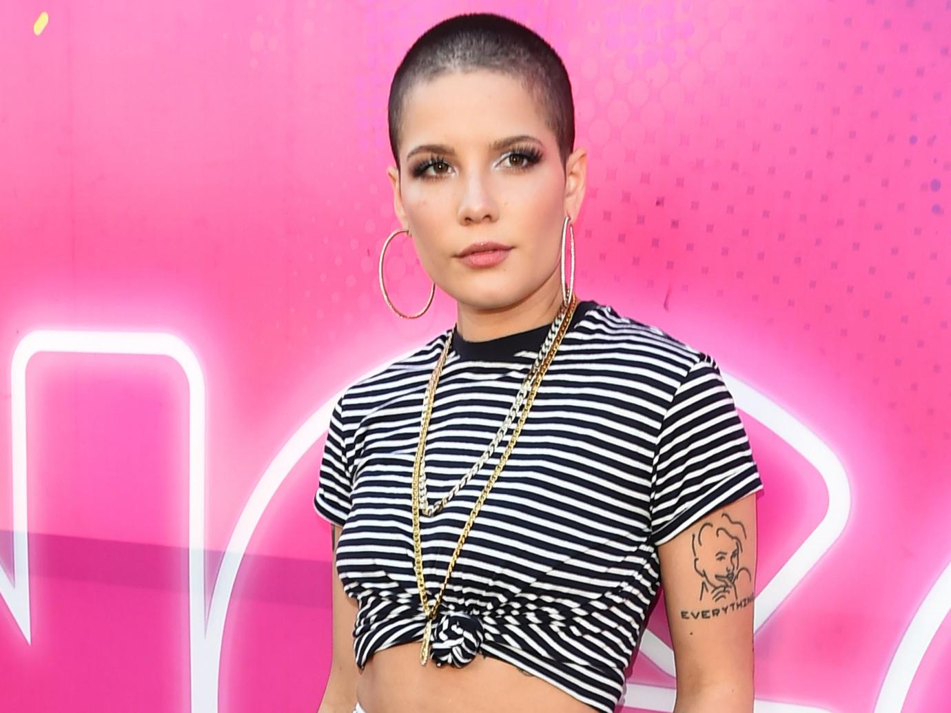 Halsey's 12 Hottest Hairstyles: See Photos