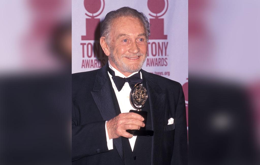 ‘Game Of Thrones’ Actor & Narrator Roy Dotrice Dead