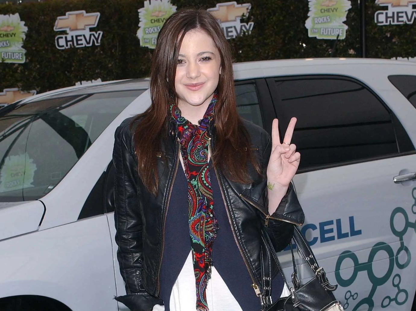 Alexa Nikolas Defends 'Sickelodeon' T-Shirt Sales After Backlash