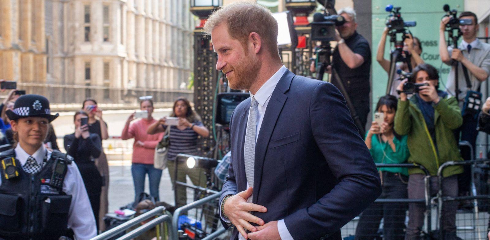 Prince Harry & King Charles Will Reconcile If The Duke Gets 'Security'