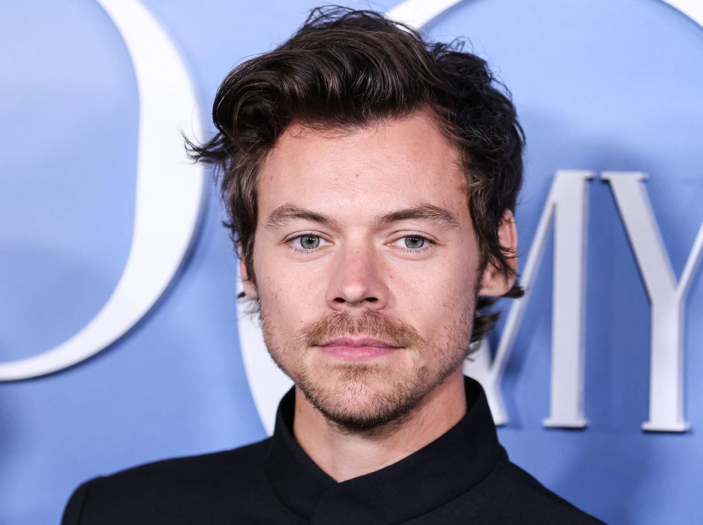 The 'Rizz': What is the 'Cheeky' Tactic 'Tricking' Women Into Bed?