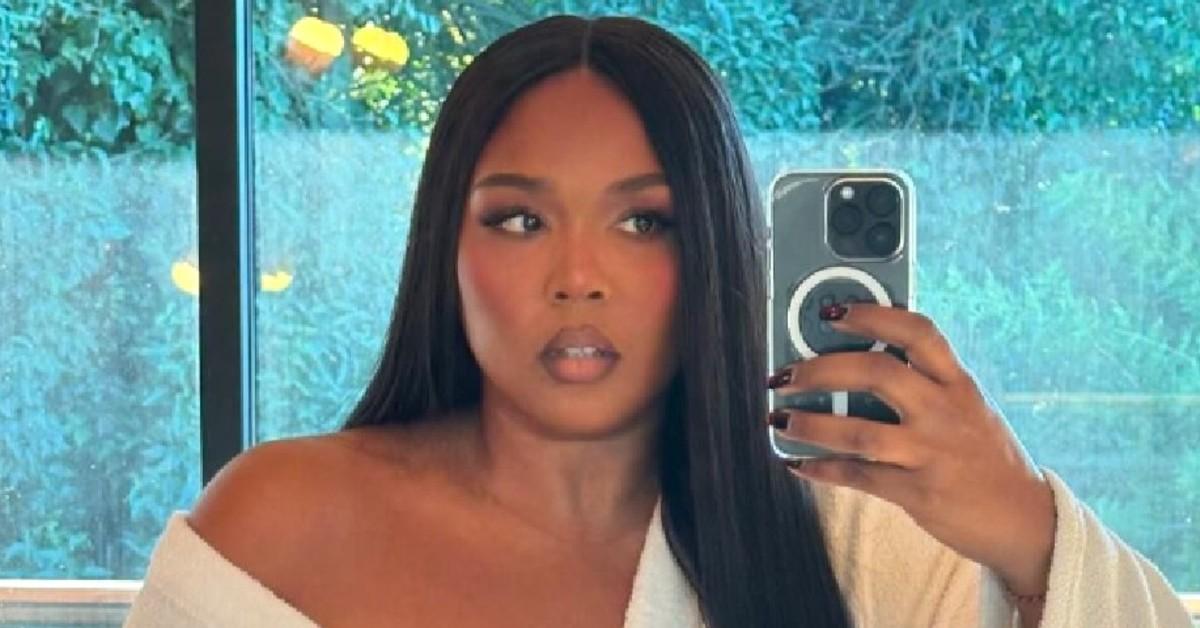 Lizzo Spills Out Of Her Sports Bra As She Reaches 'Weight Release Goal'