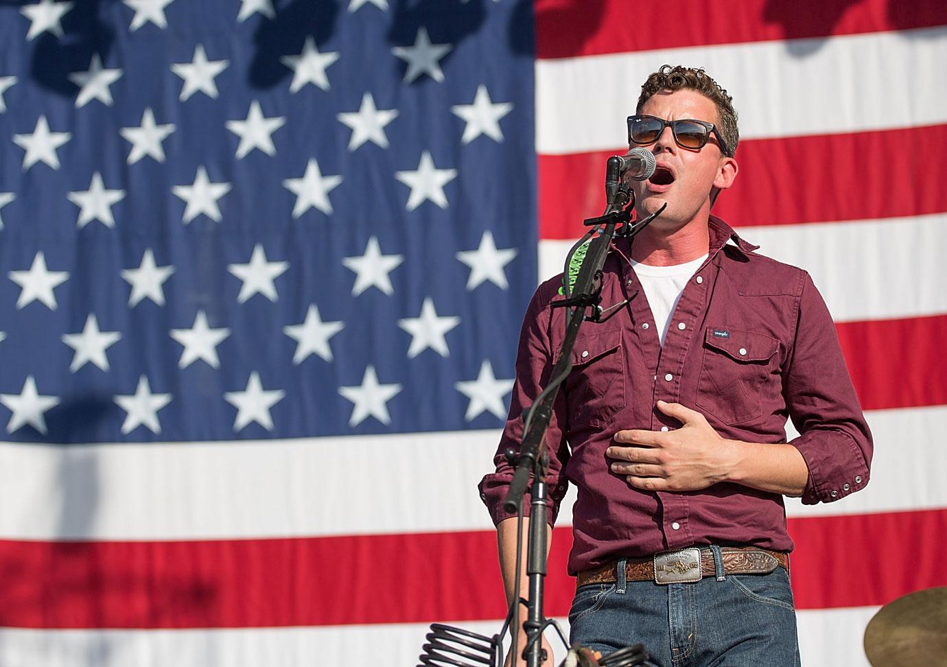 Evan Felker 'Ghosted' Estranged Wife Staci During Health Scare