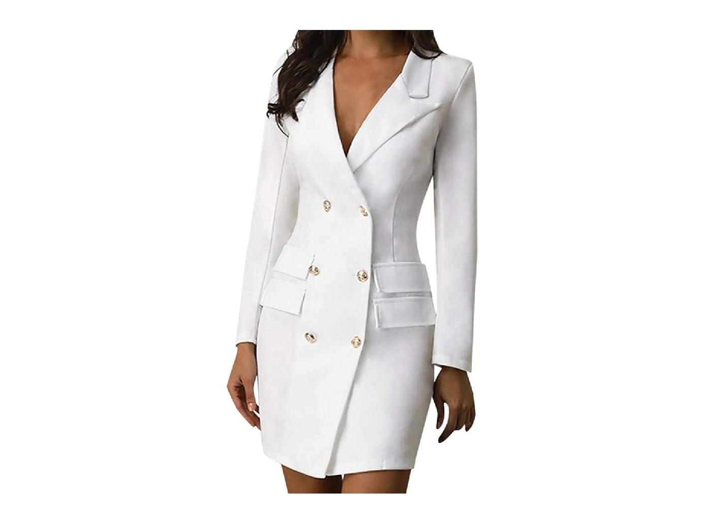 Issa Rae Hits The Red Carpet At The 2021 BET Awards In Balmain Blazer ...