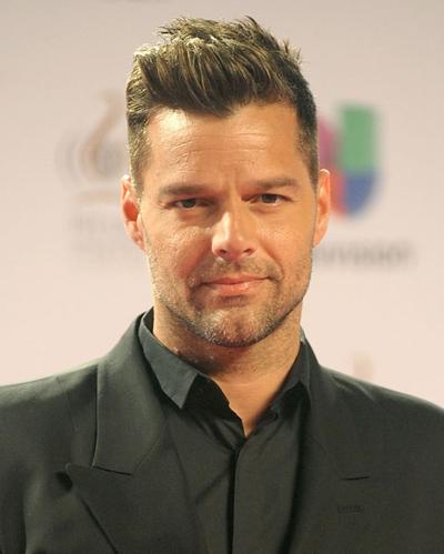 30+ Celebrities Who Have Two First Names