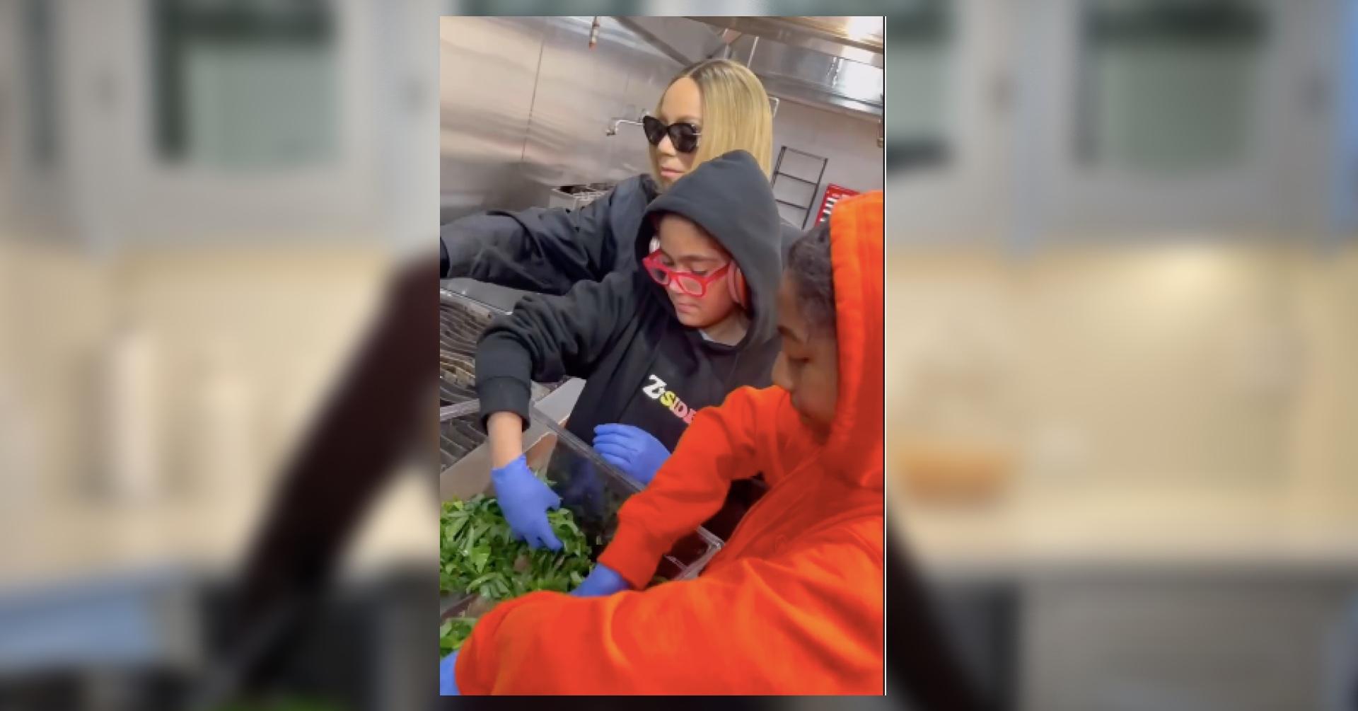 Mariah Carey Gets Dolled Up To Cook Thanksgiving Meal With Monroe