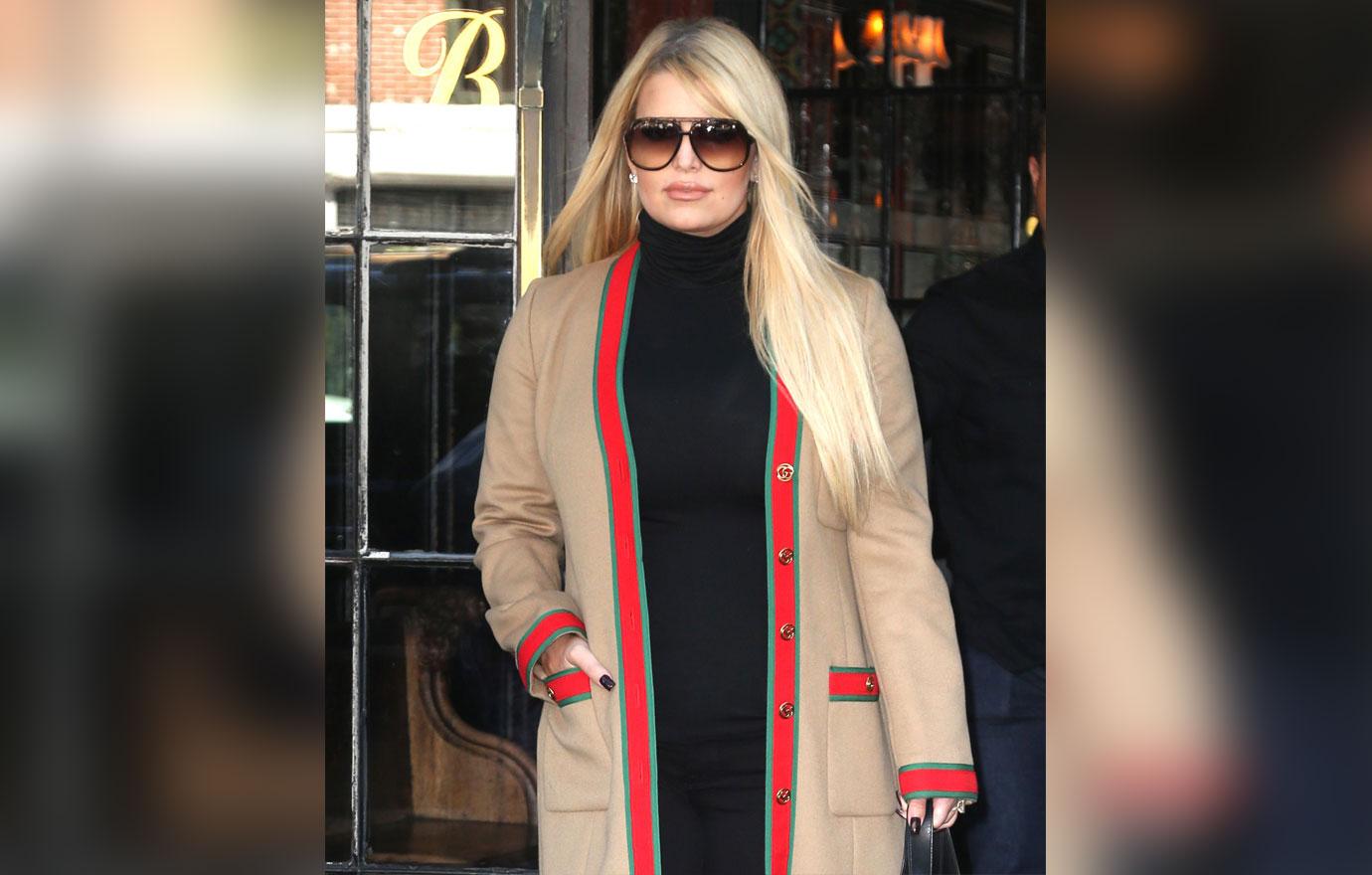 Jessica Simpson Preps For Book Release By Signing Books