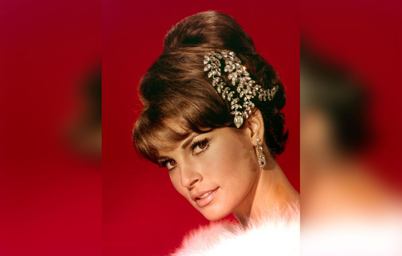 Raquel Welch Appeared In Pain During Last Sighting Before Death