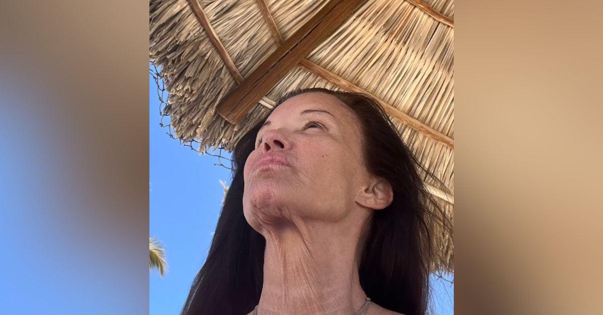 Model Janice Dickinson Poses For Makeup-Free Beach Selfies
