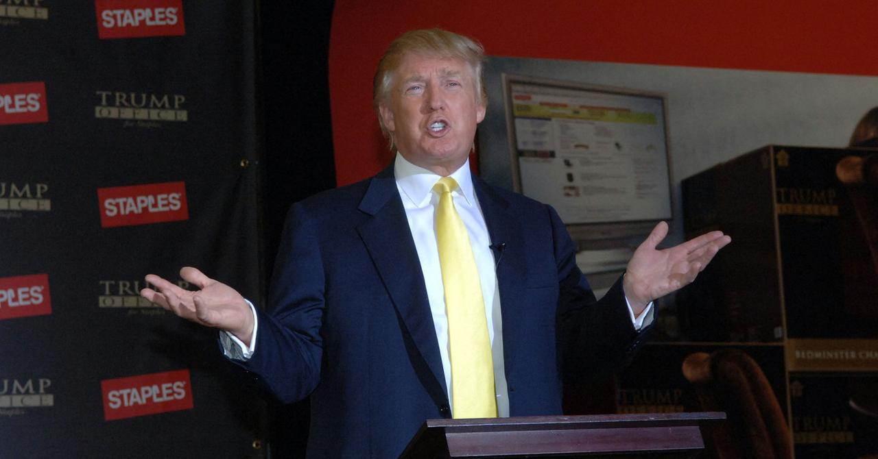 Donald Trump Sparks Health Concerns After Seen 'Dragging' Right Leg