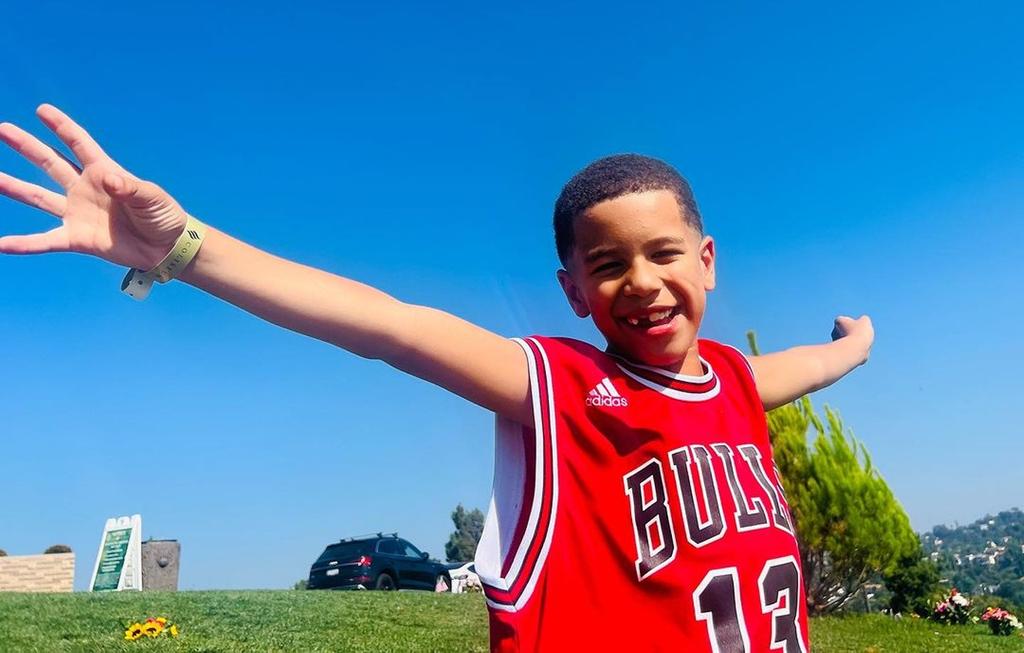 Allison Holker Takes Kids To Stephen 'tWitch' Boss' Grave On His Bday
