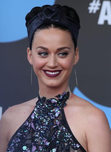 Katy Perry Angry With Boyfriend Diplo For Spending Time With New Baby ...