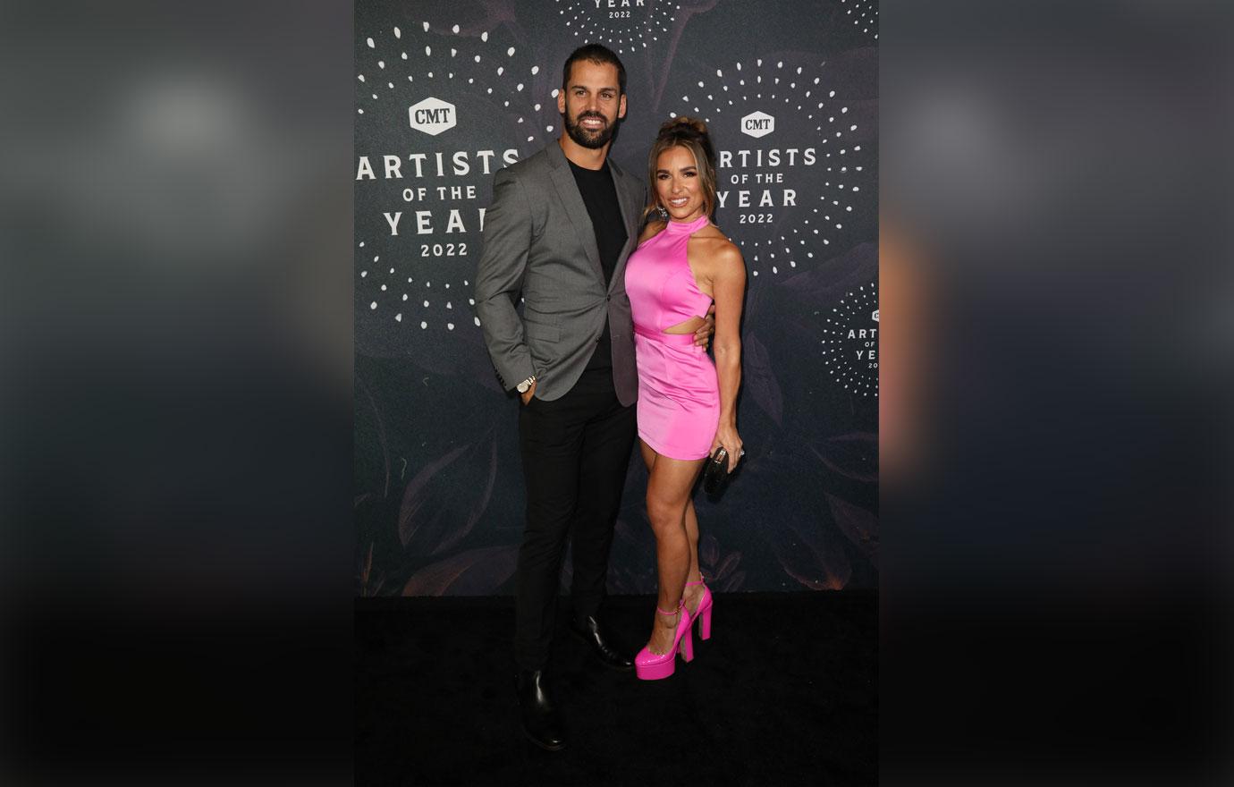 Jessie James & Eric Decker Pack On PDA At CMT Artist Of The Year: Photos