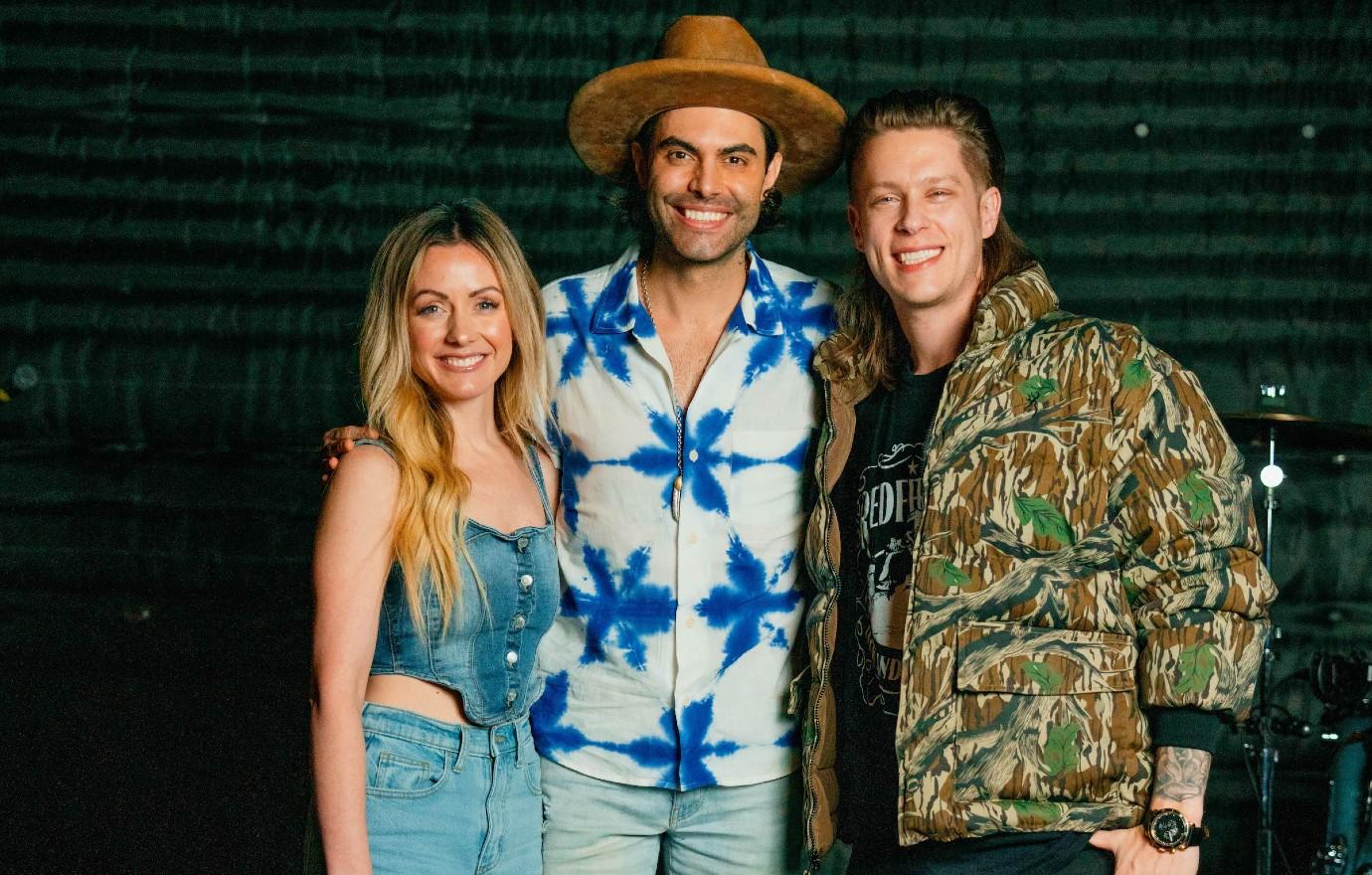 Niko Moon Dishes On Sobriety Journey, Tour & More