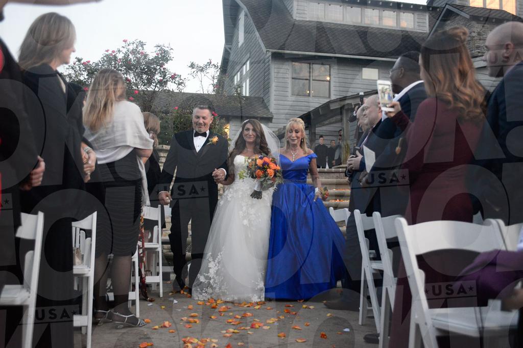 How Deena Cortese Paid Tribute To Her Late Dad At Her Wedding