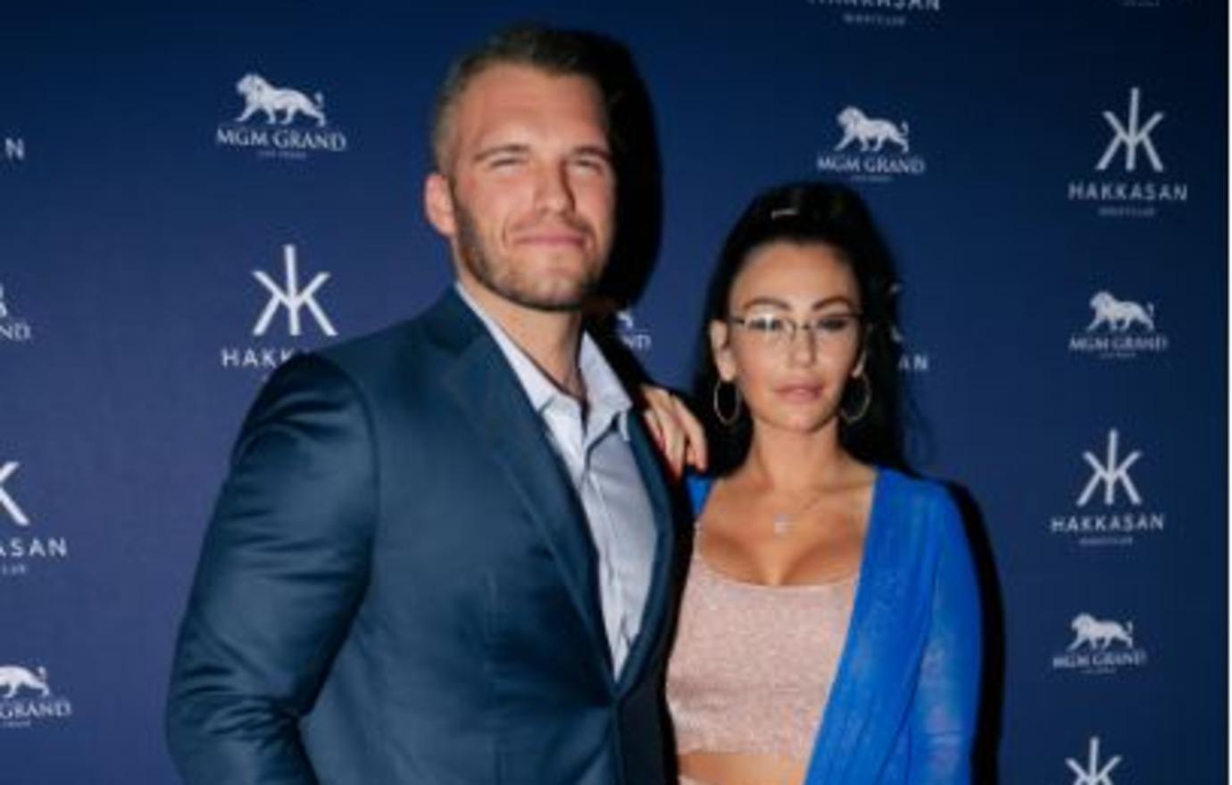 Jwoww and Her BF Make Red Carpet Debut at Hakkasan Las Vegas