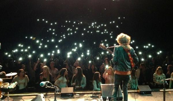 Why Cody Simpson's Former Tourmate Plug In Stereo Thinks He Has A "Good ...