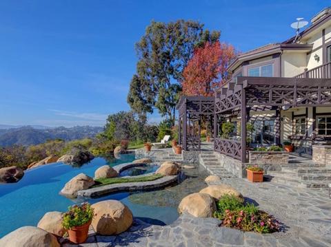 Melody Thomas Scott Sells California Home, Photos