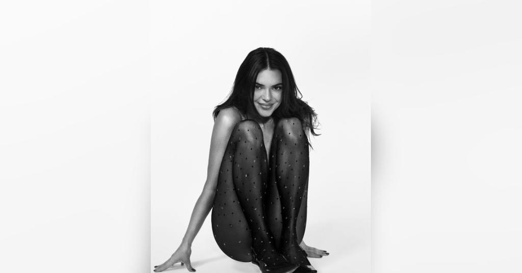Kendall Jenner Goes Topless For Calzedonia Campaign: Photos