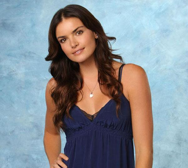 Courtney Robertson Reveals The Moment on The Bachelor That Was Her ...
