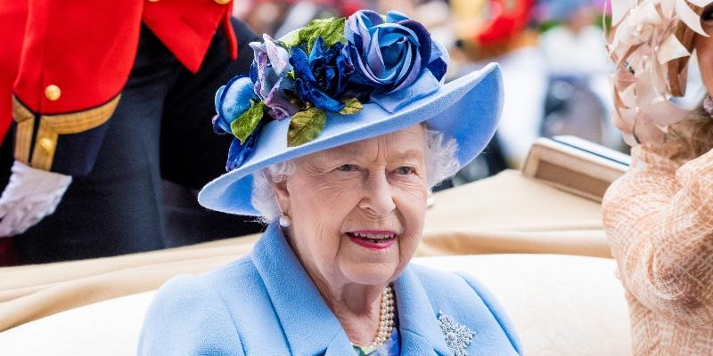 Queen Elizabeth II Shares Emotional Message On New Year's Eve