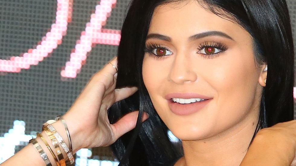 Awkward! Ellen DeGeneres Asks If Kylie Jenner Can 'Deflate' Her Lips As ...