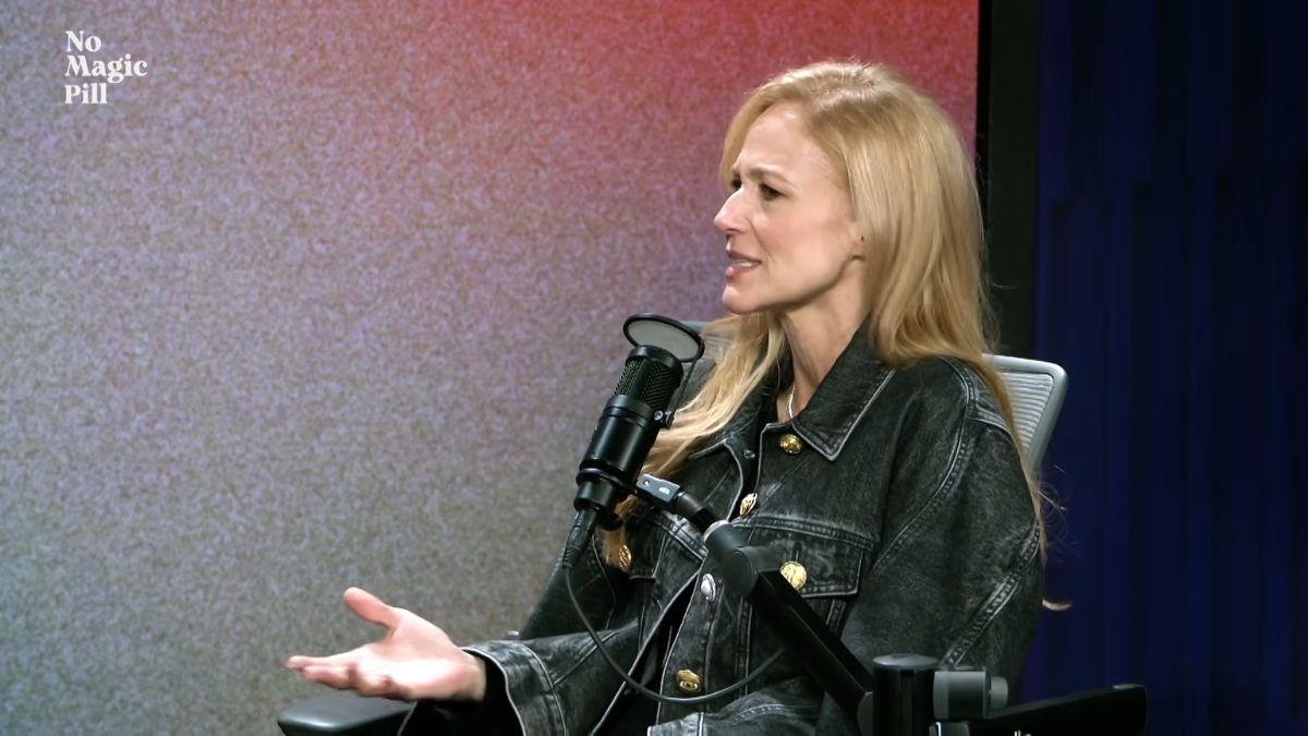 Jewel Exposes Mom's 'Deep Betrayal' After Being Left $3 Million In Debt