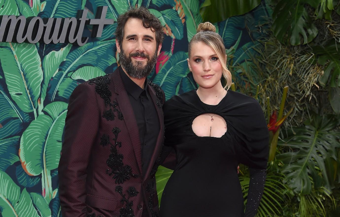 Josh Groban Says He & Girlfriend Natalie McQueen 'Like to Communicate'