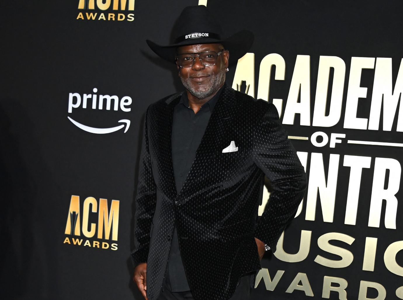 Emmitt Smith Gives His Take On Taylor Swift & Travis Kelce's Romance