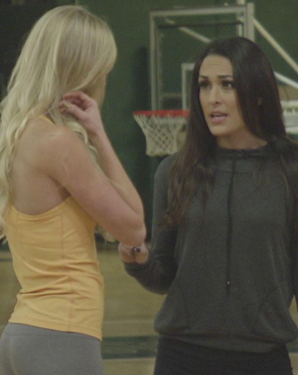 Total Divas Preview: Brie Bella Tells Summer Rae That She's "Slutty and ...