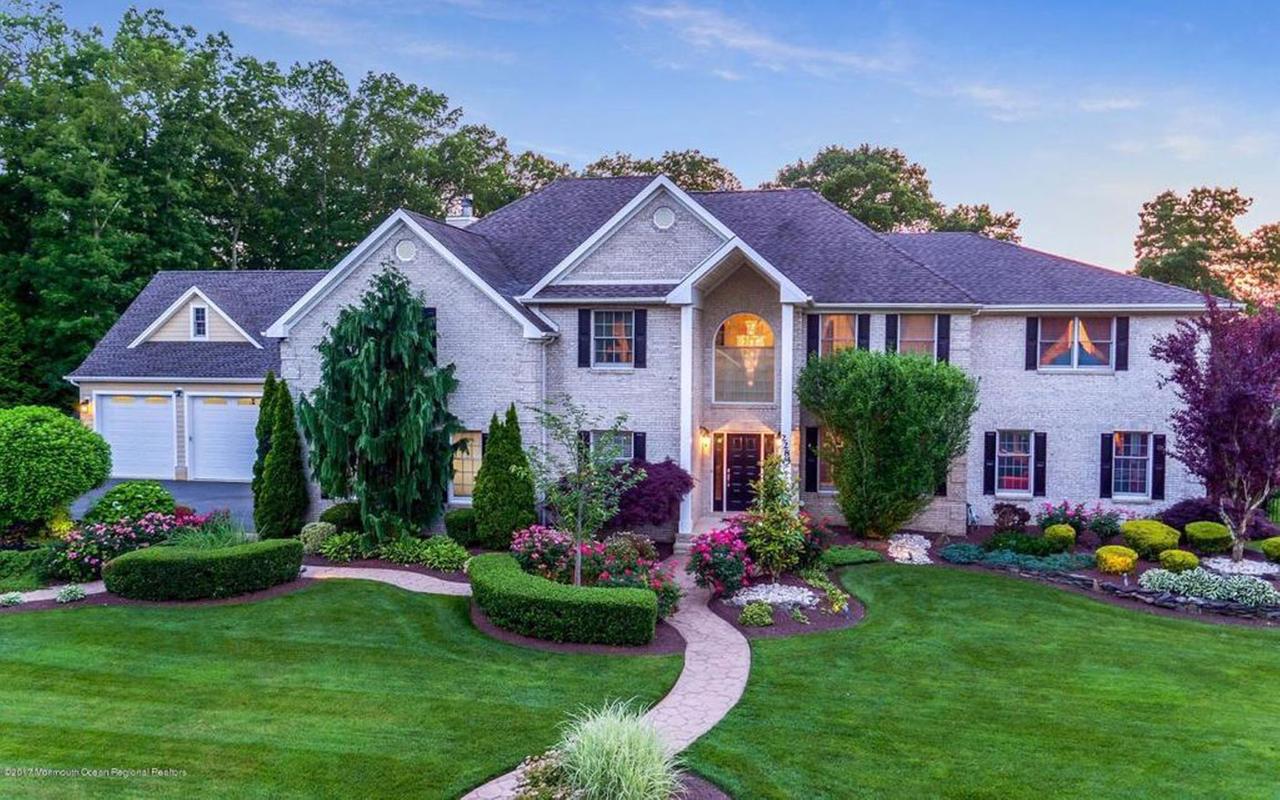 Jenni ‘JWoww’ Farley Lists New Jersey Home For A Whopping $1.6 Million