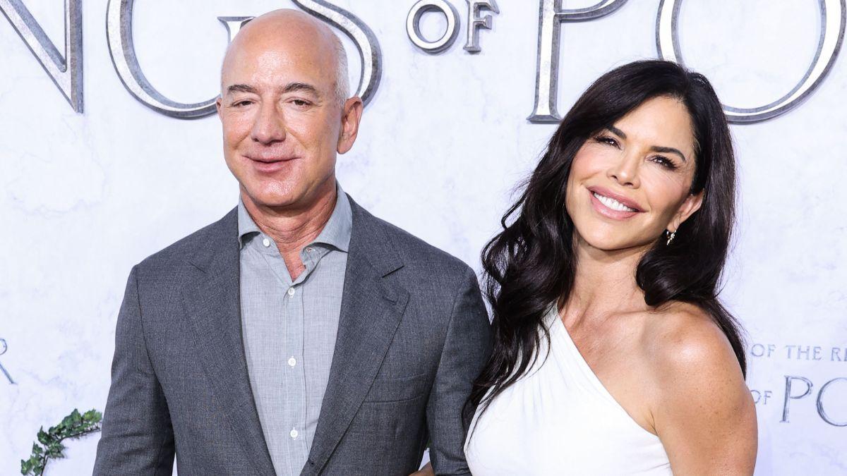 Lauren Sanchez Looks Snatched As She And Jeff Bezos Appear In Paris