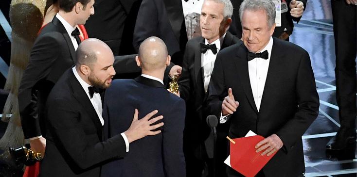 Inside The 2017 Oscars MAJOR Mistake Announcing Best Picture!