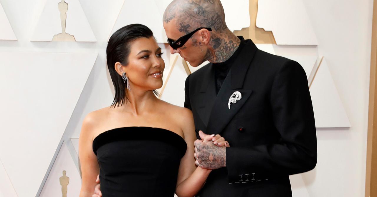 Kourtney Kardashian Blacked Out & Threw Up After Vegas Wedding