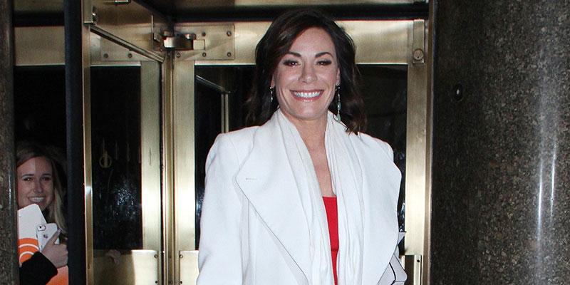 Luann De Lesseps Shows Off Bikini Body While Dining For Two