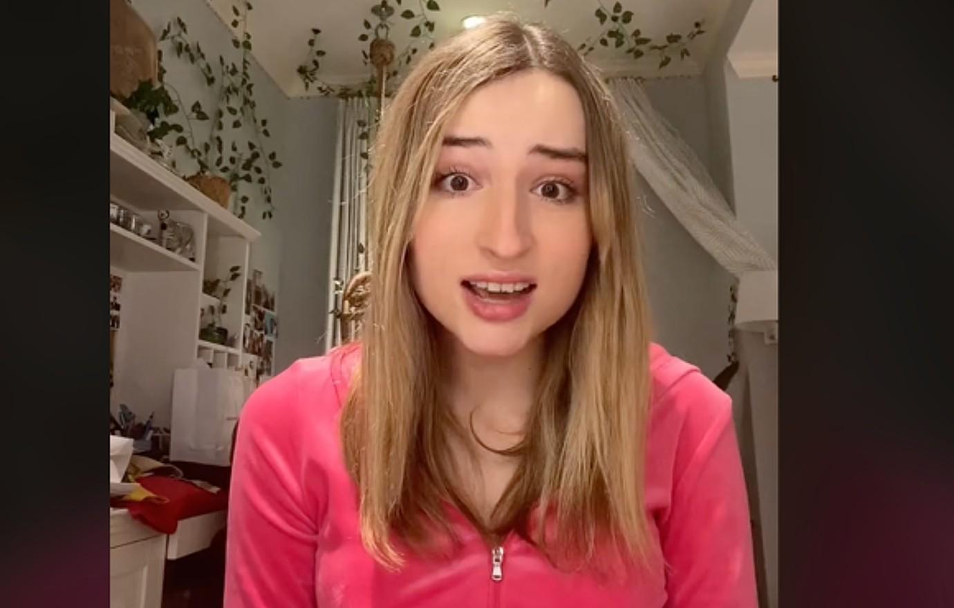 Ted Cruz's Daughter Winces When He Praises Donald Trump: Watch