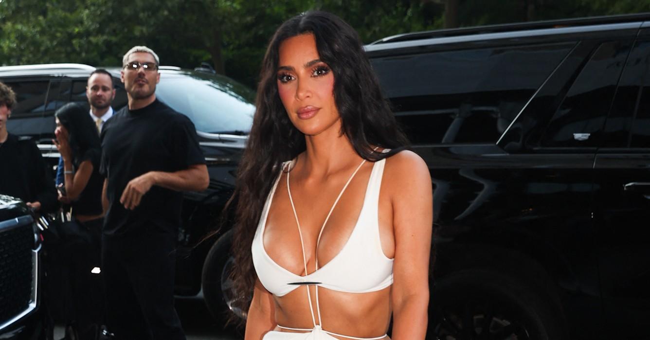 Kim Kardashian Shows Off Her Ample Assets In Risque Corset Photos 5905