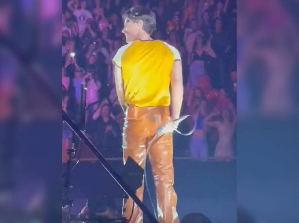 Harry Styles Rips Pants As Jennifer Aniston Attends Concert: Photos